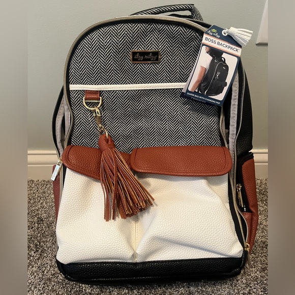 Itzy Ritzy | Bags | Itzy Ritzy Boss Diaper Bag Backpack Coffee And ...